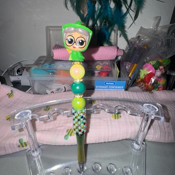 Disney | Office | Disney Green And Yellow Fauna Topper Pen | Poshmark